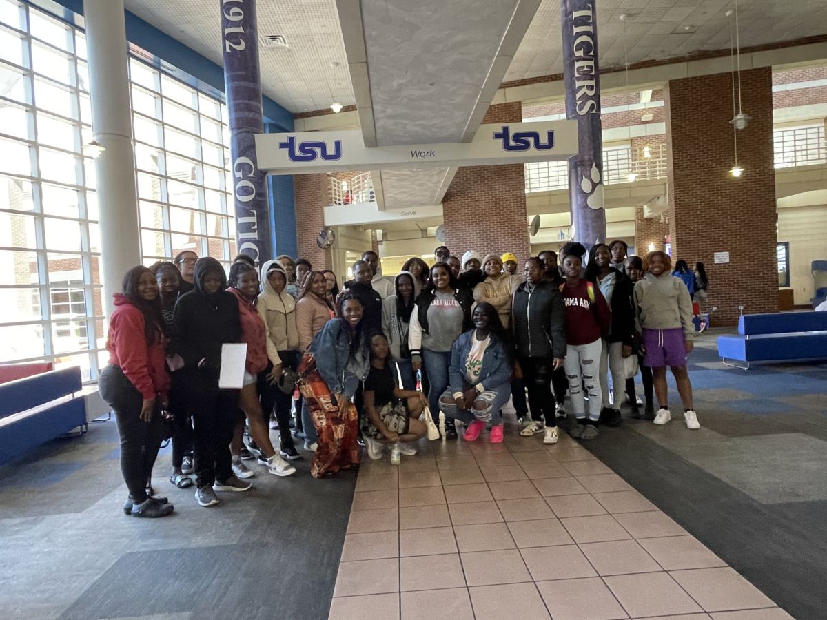 Butler College Prep Seniors Tour HBCUs - Noble Schools